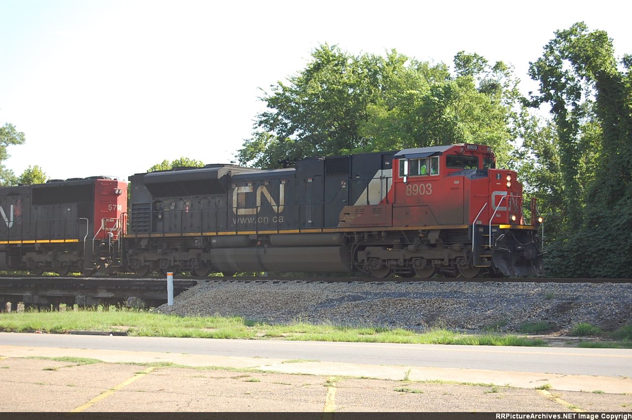 CN 8903